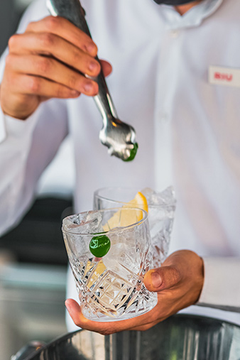 360° Rooftop Bar · The best terrace of Madrid in Riu Plaza España